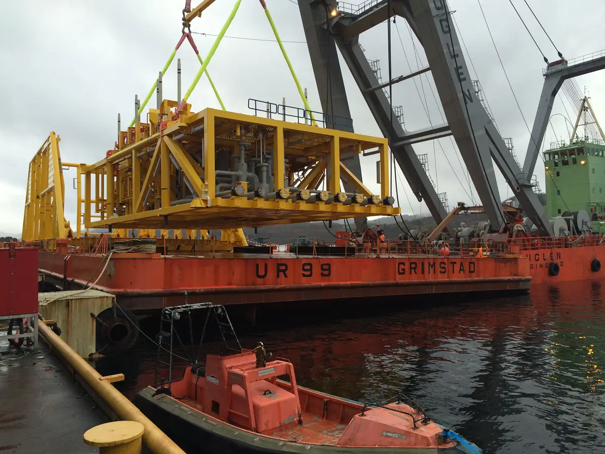 Total marine transport of Gullfaks compression module for OneSubsea - J ...